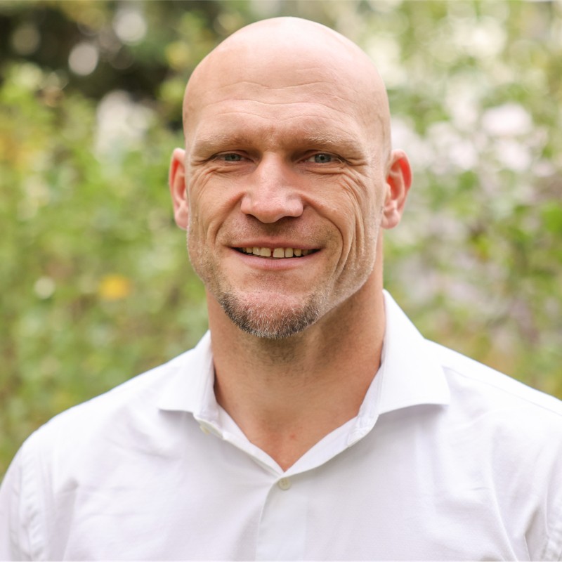 Identifying The Most Relevant Leads from a Large Database